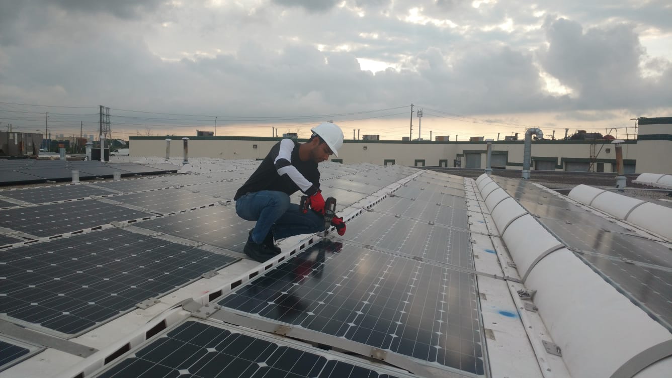 Internship spotlight: On the job experience in solar - Relay Education
