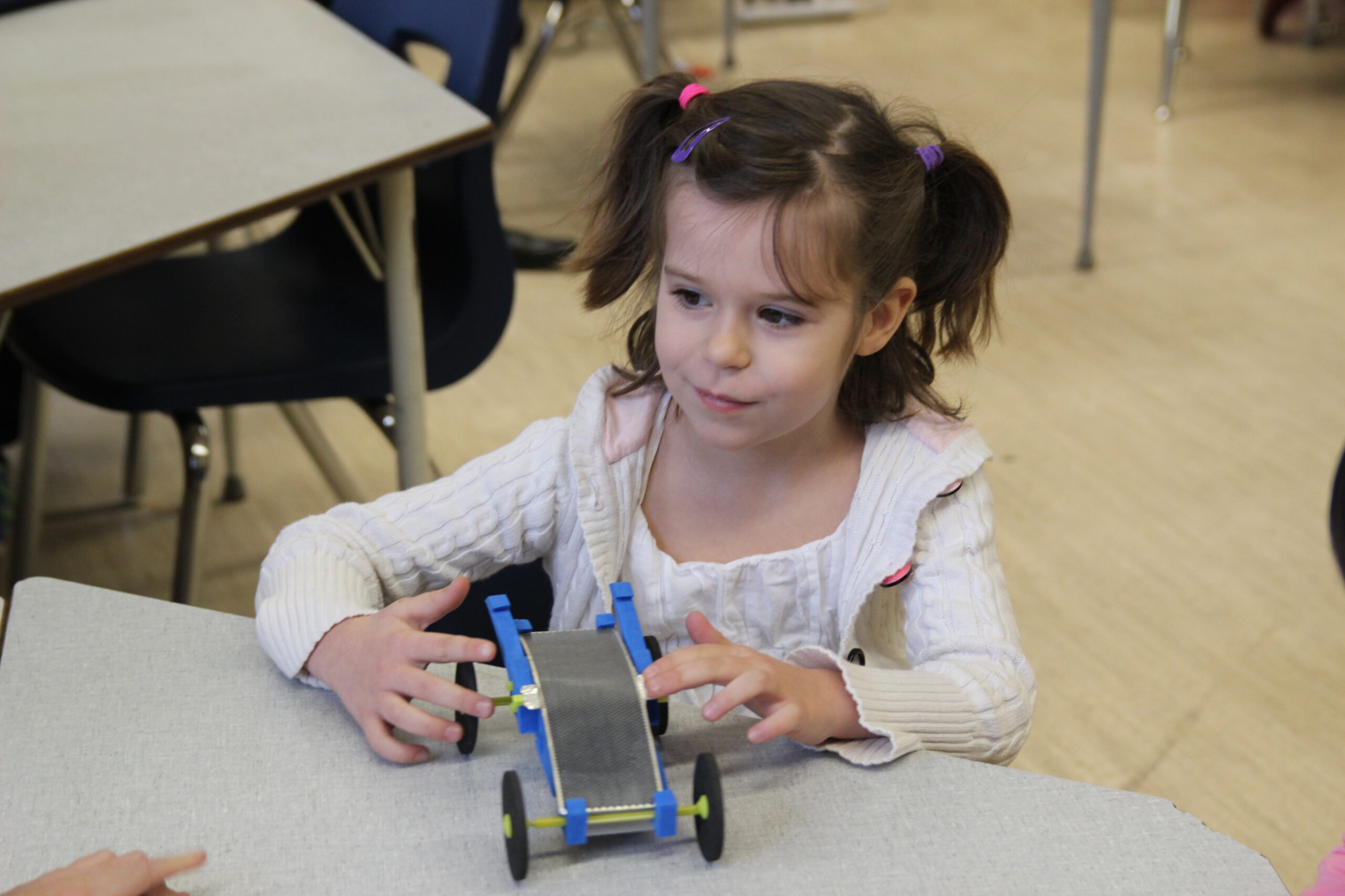 Sun and Wind Give Us Energy - Relay Education